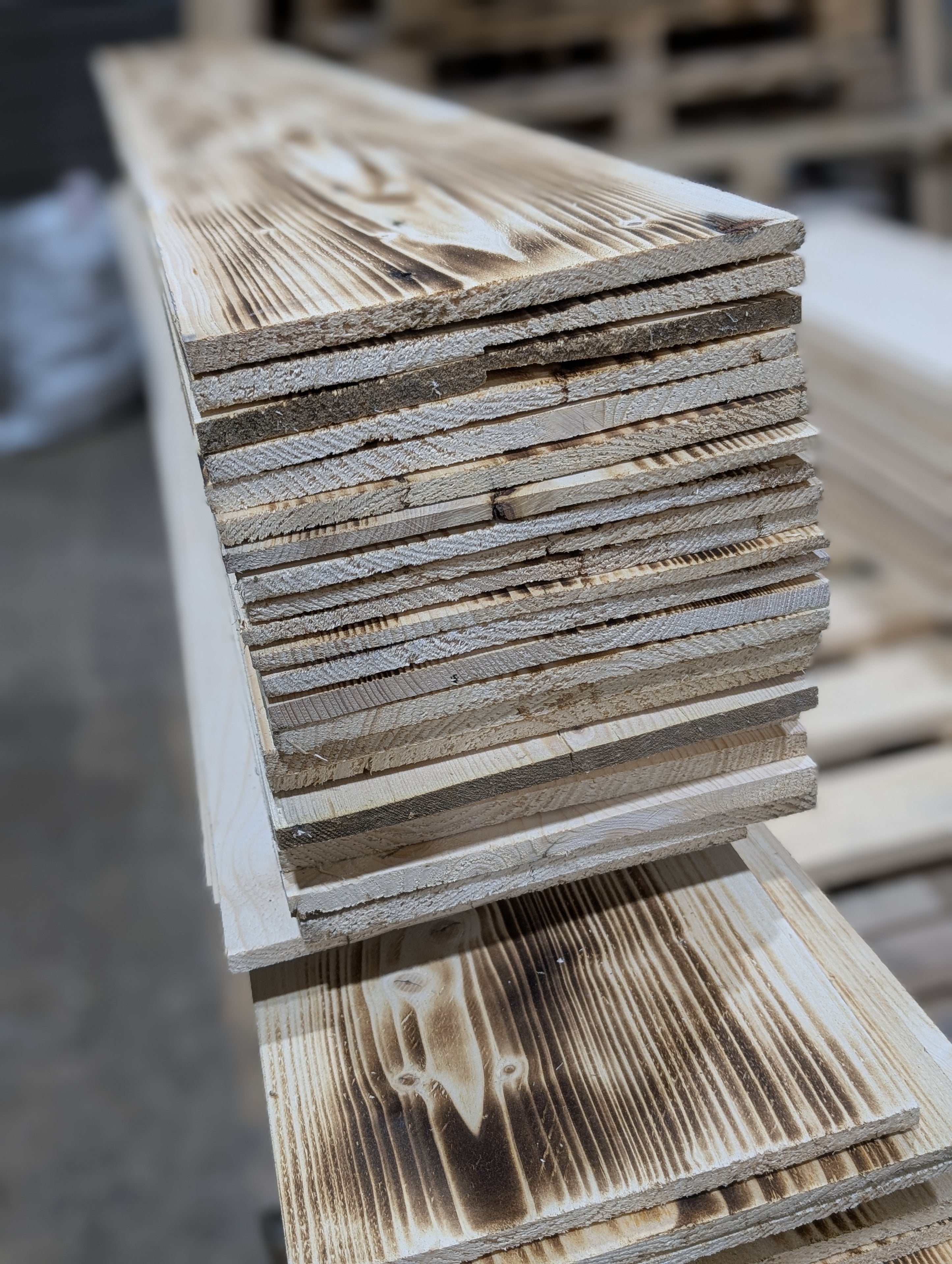 5m² Scorched Rustic Scaffold Wood Wall Cladding – Burnt Barn-Style ...
