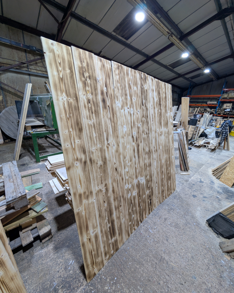5m² Scorched Rustic Scaffold Wood Wall Cladding – Burnt Barn-Style ...