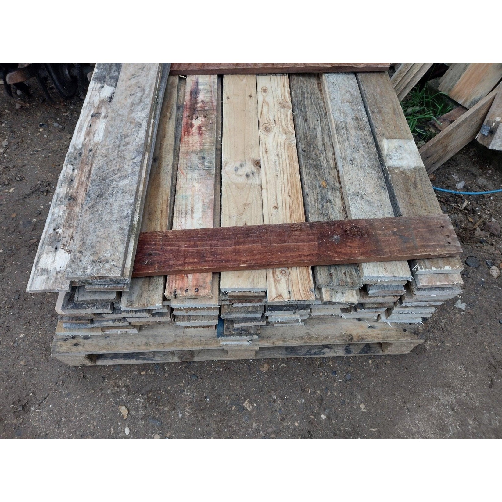 40 planks reclaimed pallets wood – Anpio woods ltd